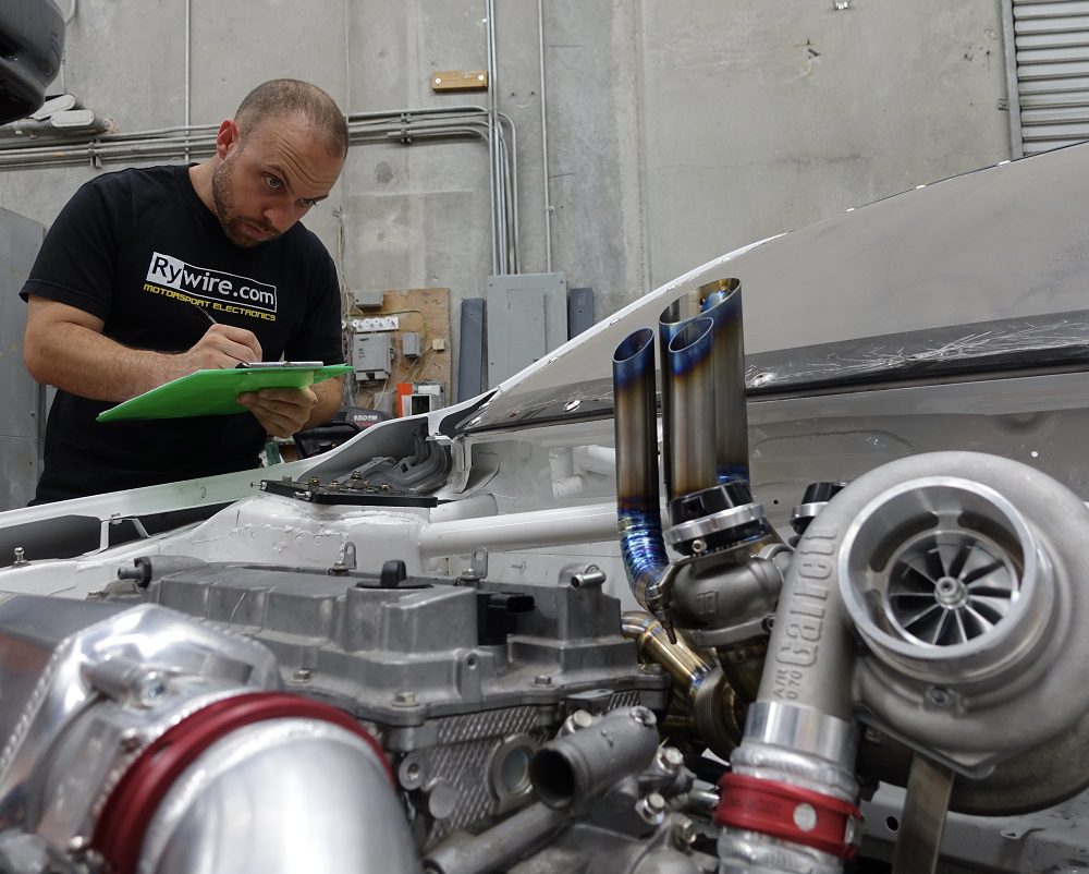 Ryan Basseri ‘Rywire Motorsport’ Viralkan Wire Tuck Style