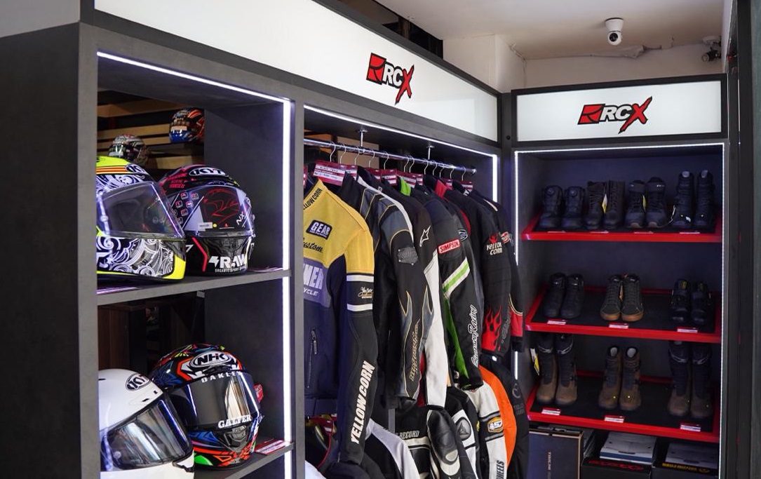 Mau Alpinestars atau Dainese Second ? Bisa ke RCX Motogarage