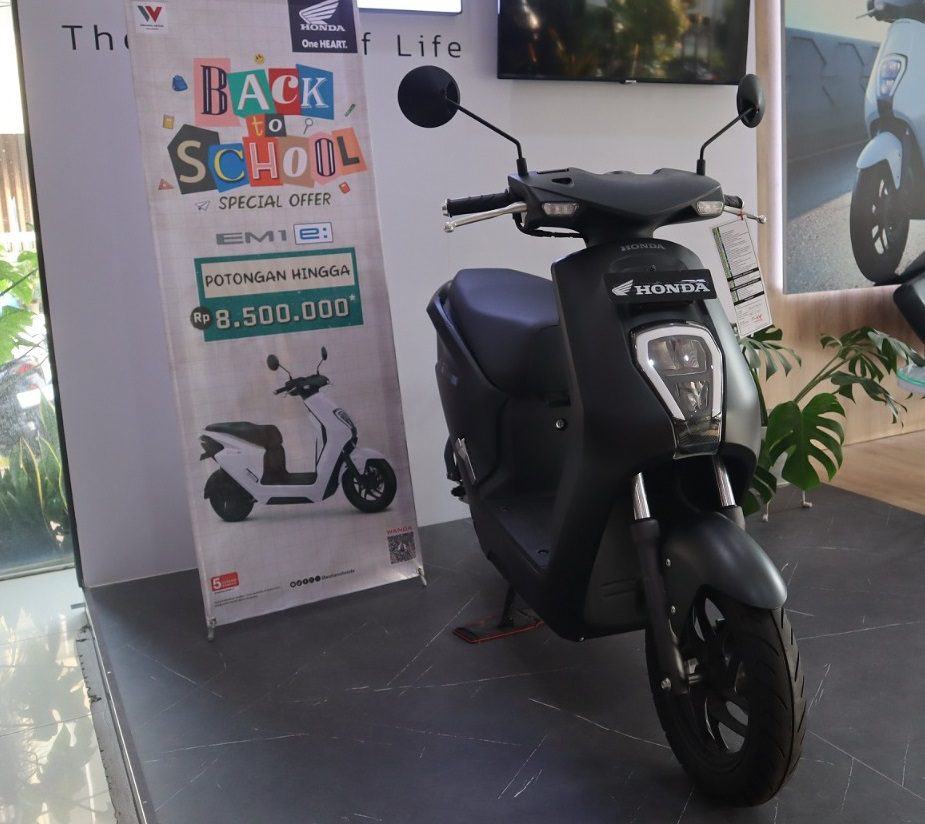 Promo Merdeka Diskon 8,5 Juta, Saatnya Beli Motor Listrik Honda