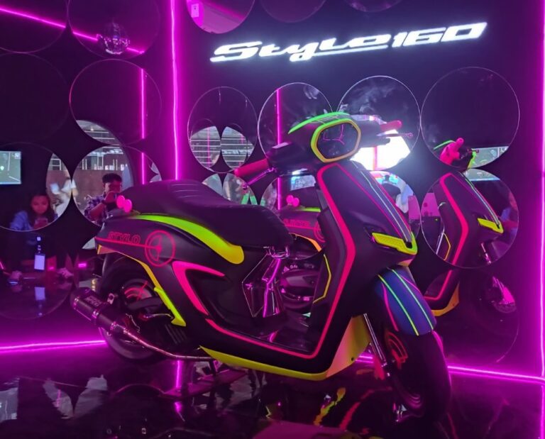 Honda Stylo UltraViola Bikin Sakit Mata GenZ